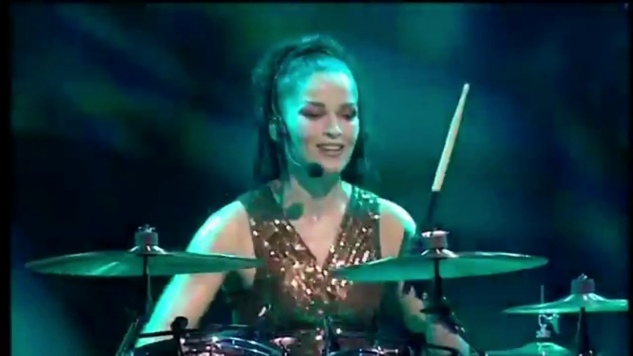 The Corrs Live In London Dreams Caroline Corr Camera Angle Youtube