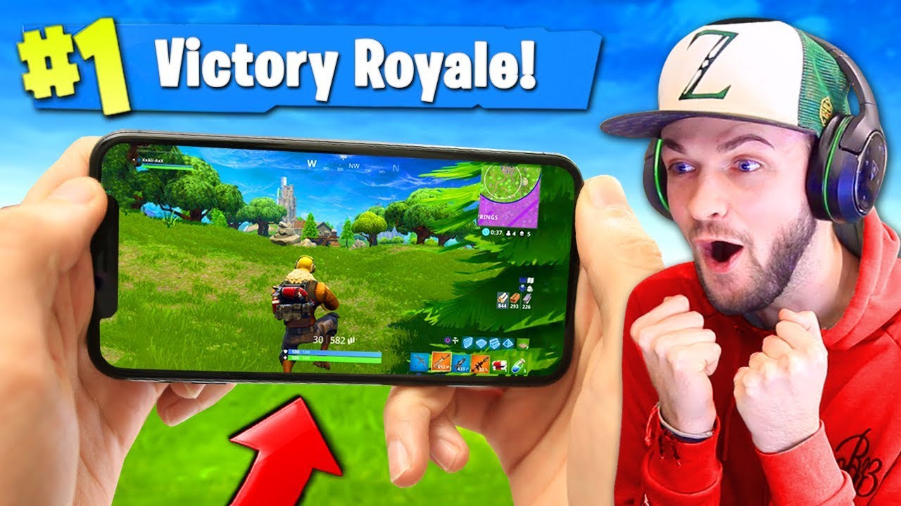 Playing Fortnite Battle Royale On My Phone Youtube