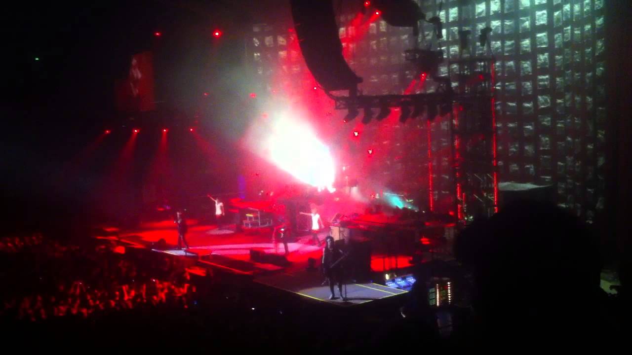 Dr Feelgood Motley Crue Live Sydney Final Tour 16 05 2015 Youtube