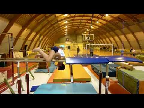 Barres Parallèles Roulade Avant Avec Tapis Youtube