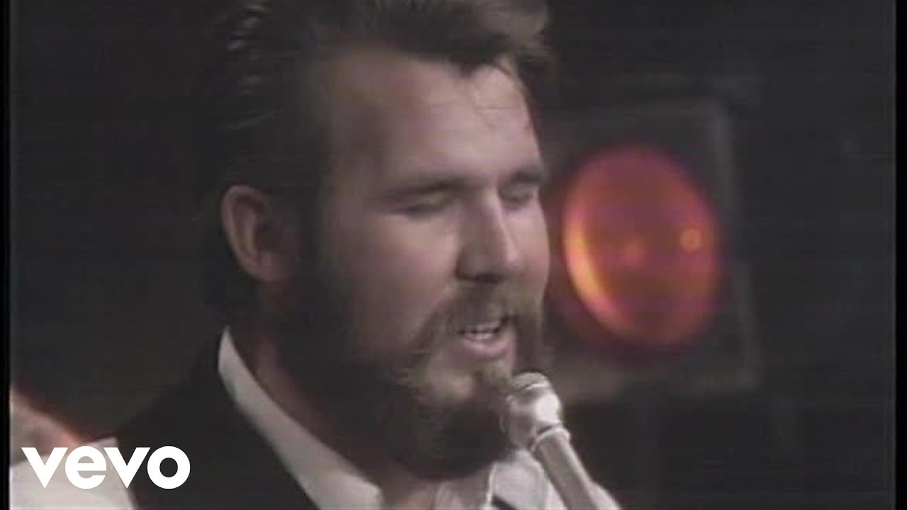 First Edition Just Dropped In Chords Chordify