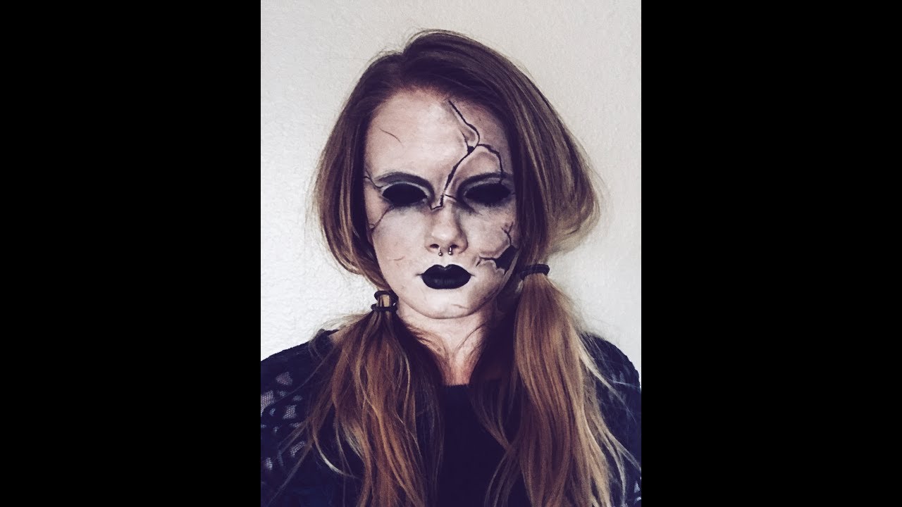 Cracked Porcelain Doll Makeup Tutorial