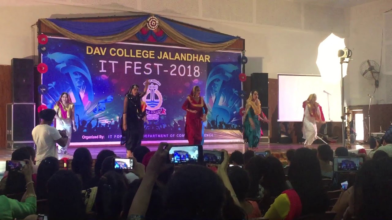 Dav College Jalandhar Bhangra It Fest 2k18 First Position In Group