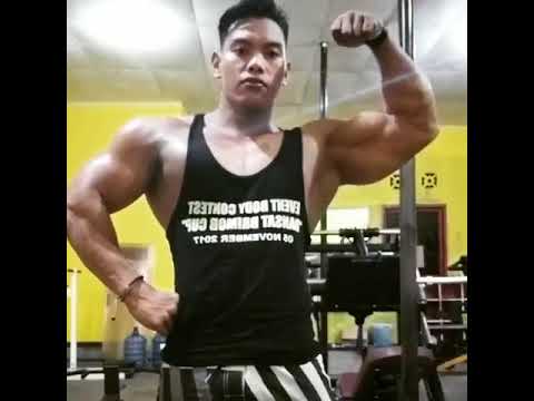 Bodybuilder Indonesia Flexing Muscle Youtube