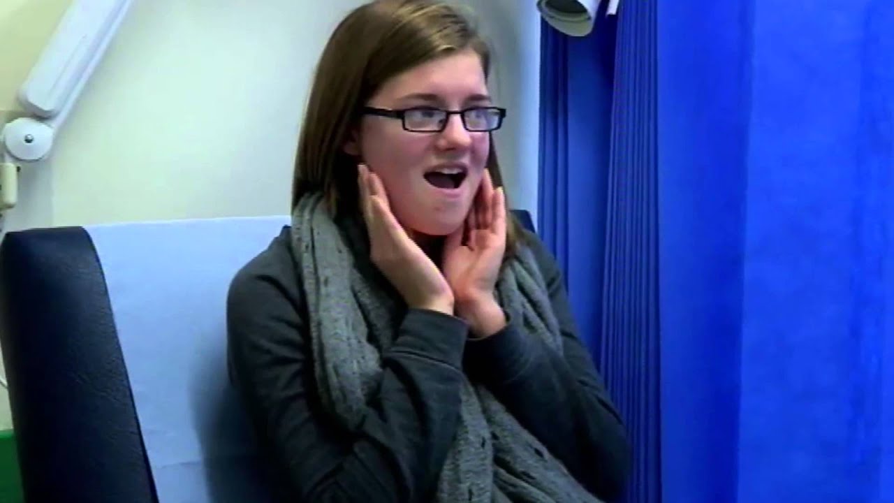 Dislocated Jaw Bizarre Er Youtube