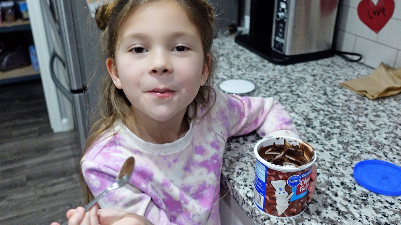 Making A Birthday Cake Youtube