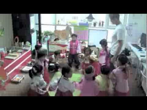 Safe Videos Make A Circle Preschool Song Super Simple Songs Play