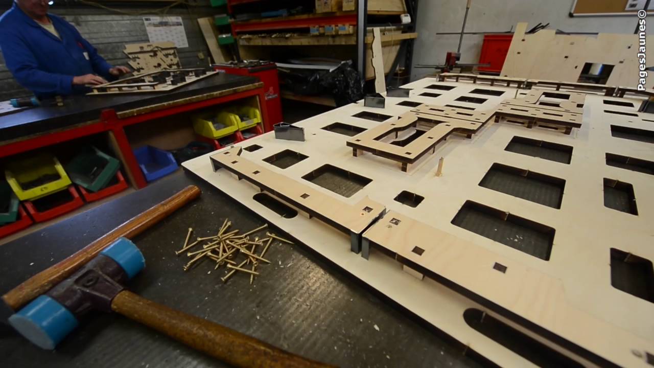 Fabrication De Formes De Découpe Atoutforme à Nantes Youtube