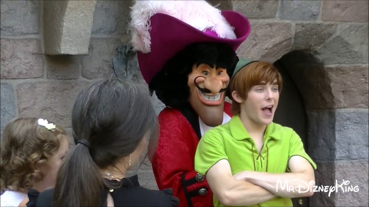 Peter Pan Captain Hook Greet Guests In Disneyland Youtube