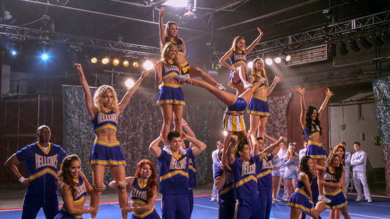 Hellcats Tvshow Hellcats Vs Cyclones Werewolf Vs Unicorns