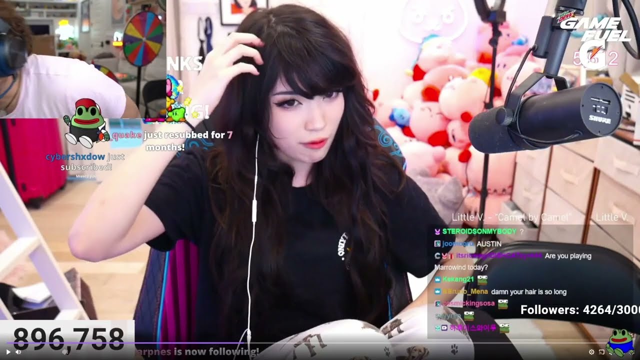 Emiru Makes The Face Youtube