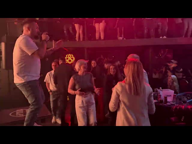 Liviu si Vox - Merita viata frumoasa doamna mea - LIVE cover ...