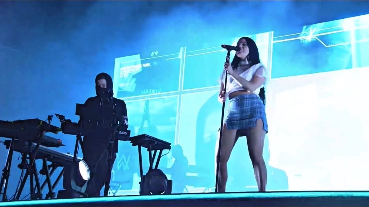 Alan Walker Darkside Ft Torine Live Performance Youtube