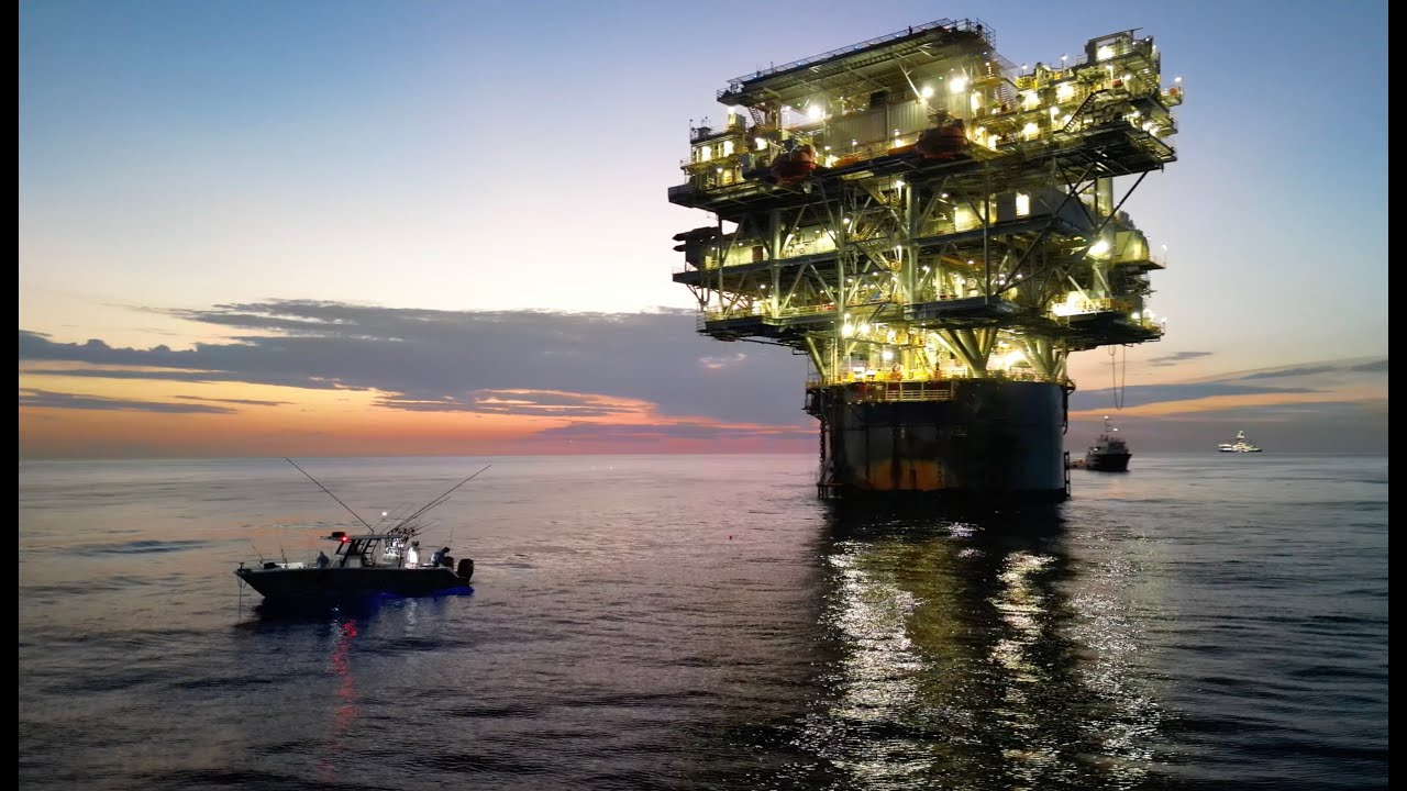 Oil Rig Yellowfin Deep Dropping Destin Florida Invincible 33