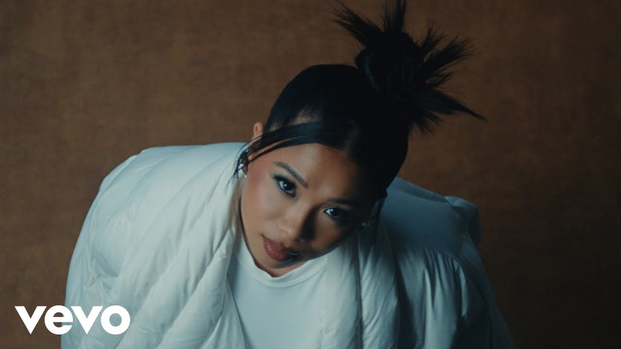 Thuy Trust Ft Rini Official Music Video Youtube Music
