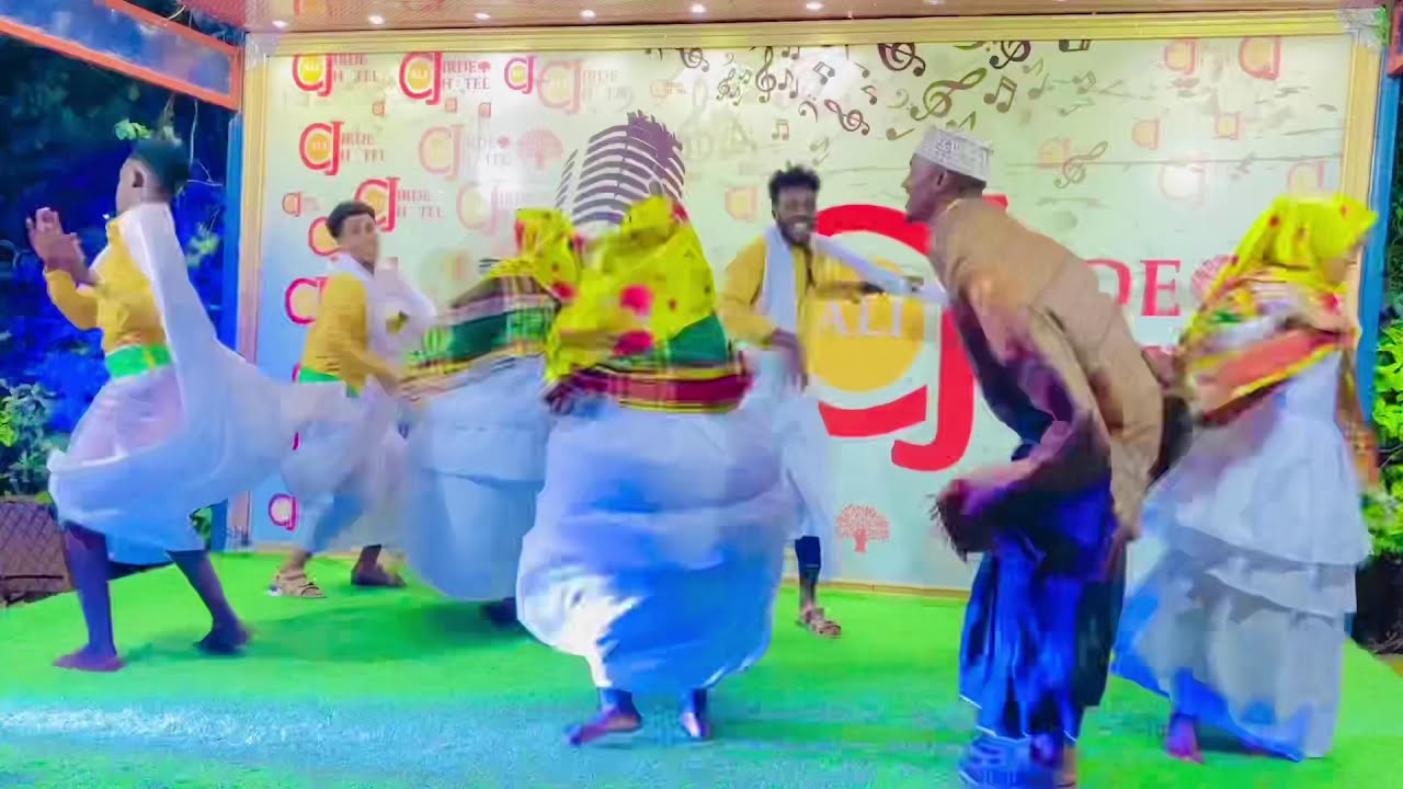 Ciyaar Dhaqameed Saylici Iyo Jaandheer Youtube