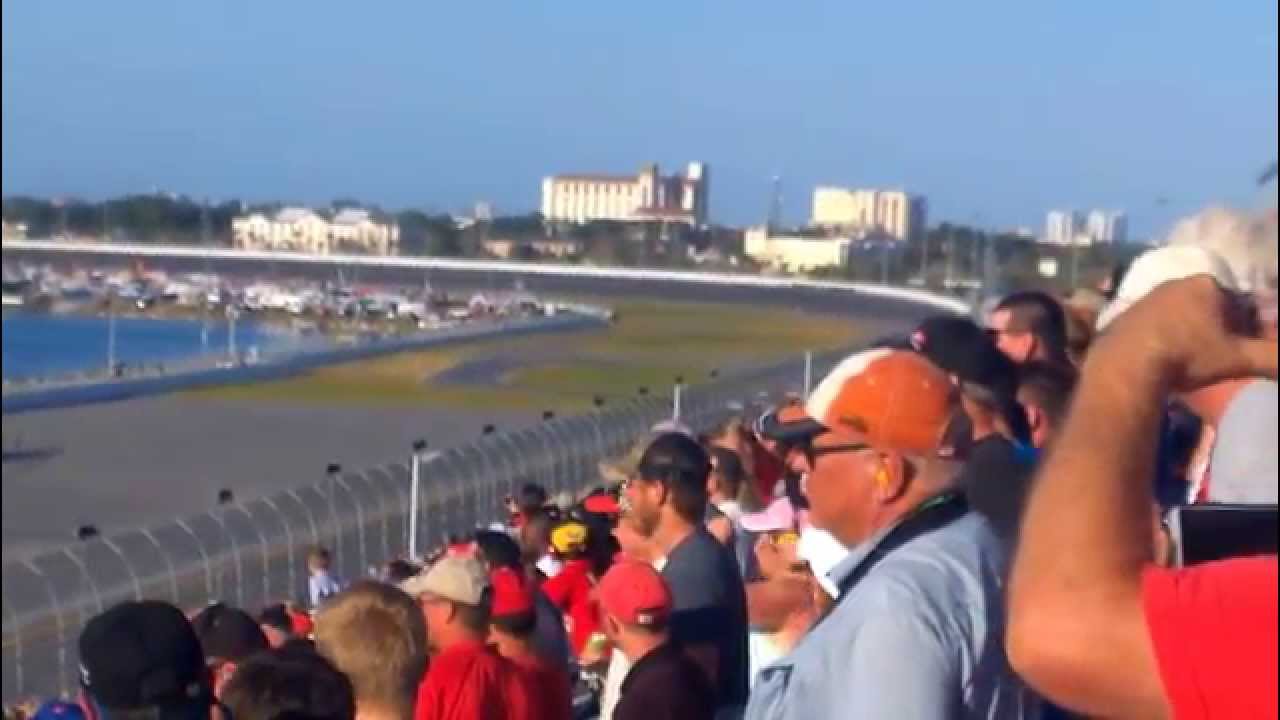 Finish Of 2015 Daytona 500 From Stands Youtube