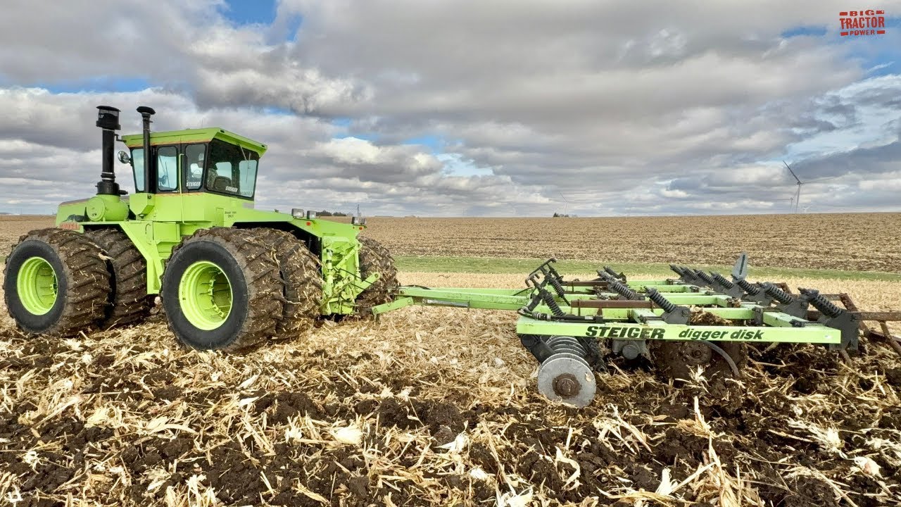 Steiger Digger Disk Working On Fall Tillage Youtube