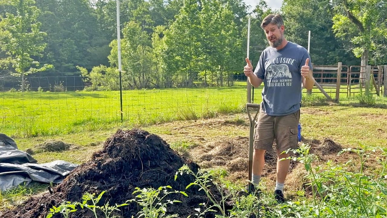 Super Easy Composting No Rules Just Compost Youtube