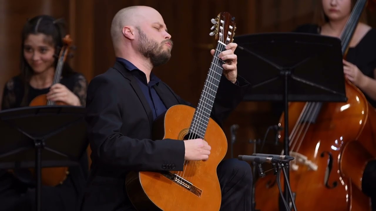Johan Smith Classical Guitarist
