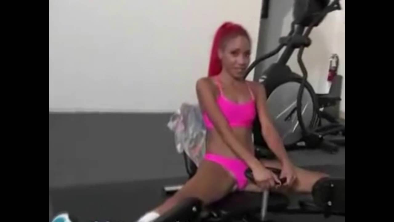 Hot Milf Workout At Gym Fitness Youtube