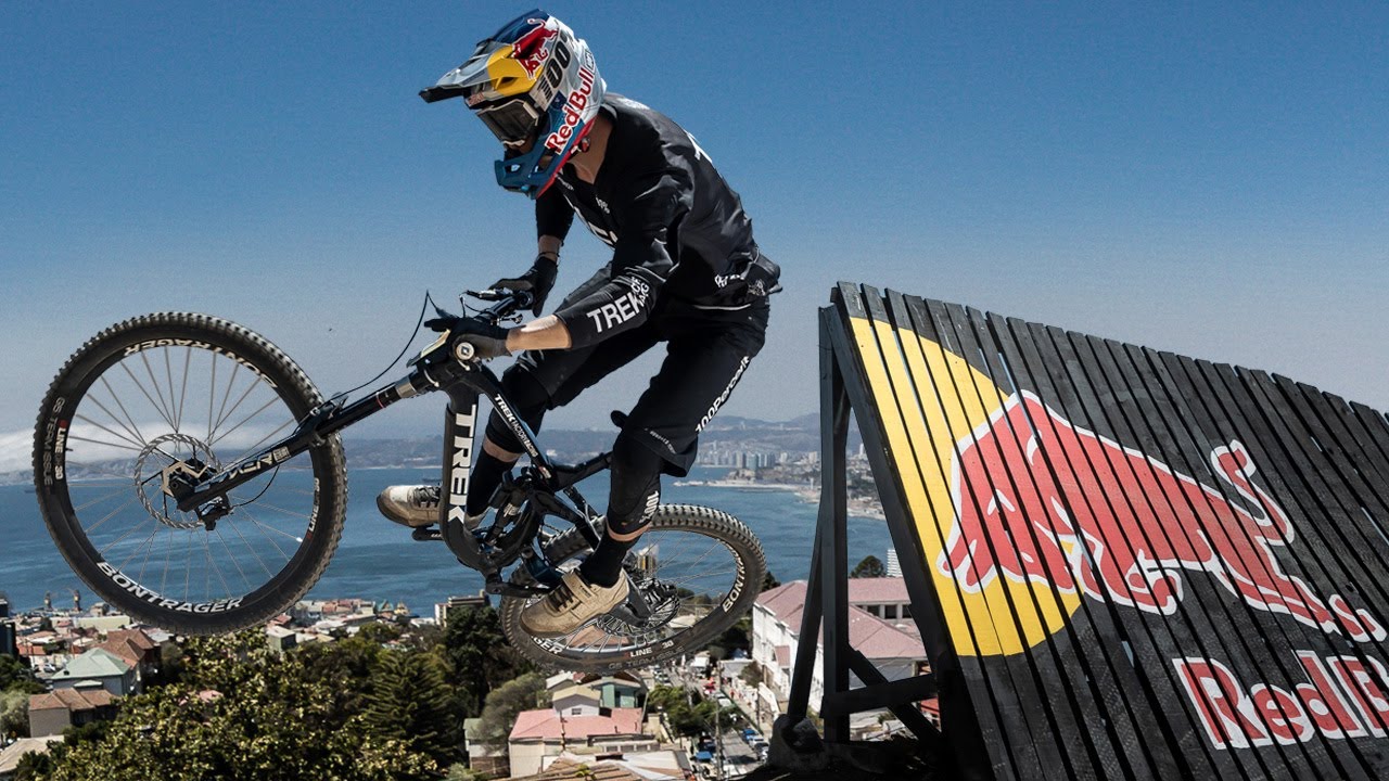 Compitiendo Por Los últimos Cupos De La Carrera De Downhill Urbano Más