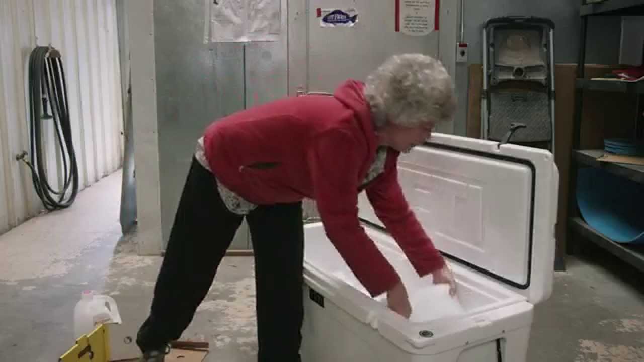 How To Properly Pack A Cooler Youtube