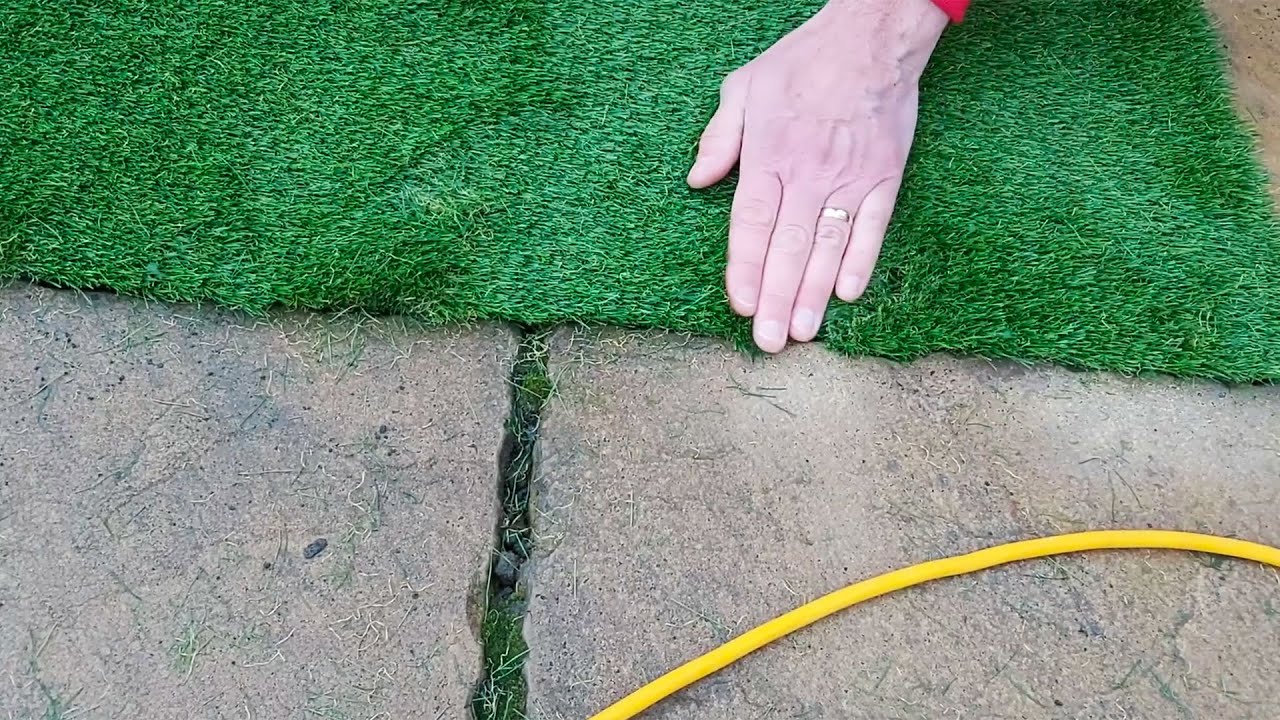 04 Cutting And Fixing Down Quickgrass Artificial Grass Youtube