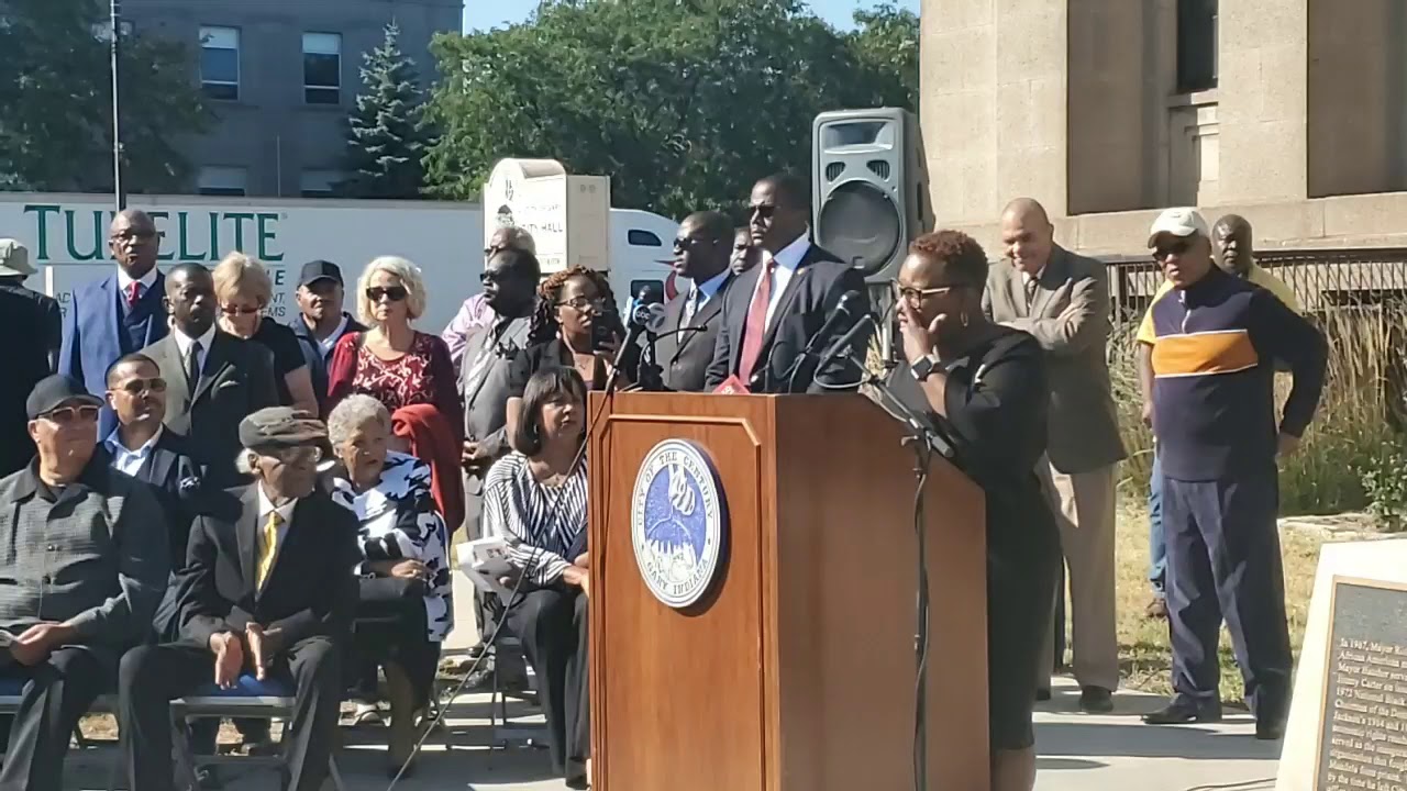 The Unveiling Of The Richard Gordon Hatcher Statue Youtube