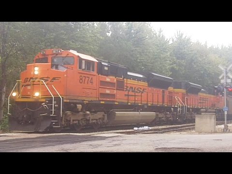 Bnsf 8774 Sd70ace Leads Coal Train Near Peoria Il Youtube