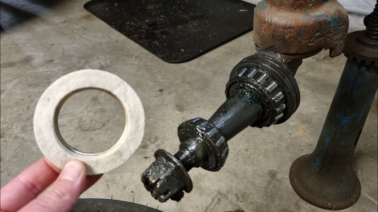 Fordson Major Front Wheel Hub Seal Replacement Youtube