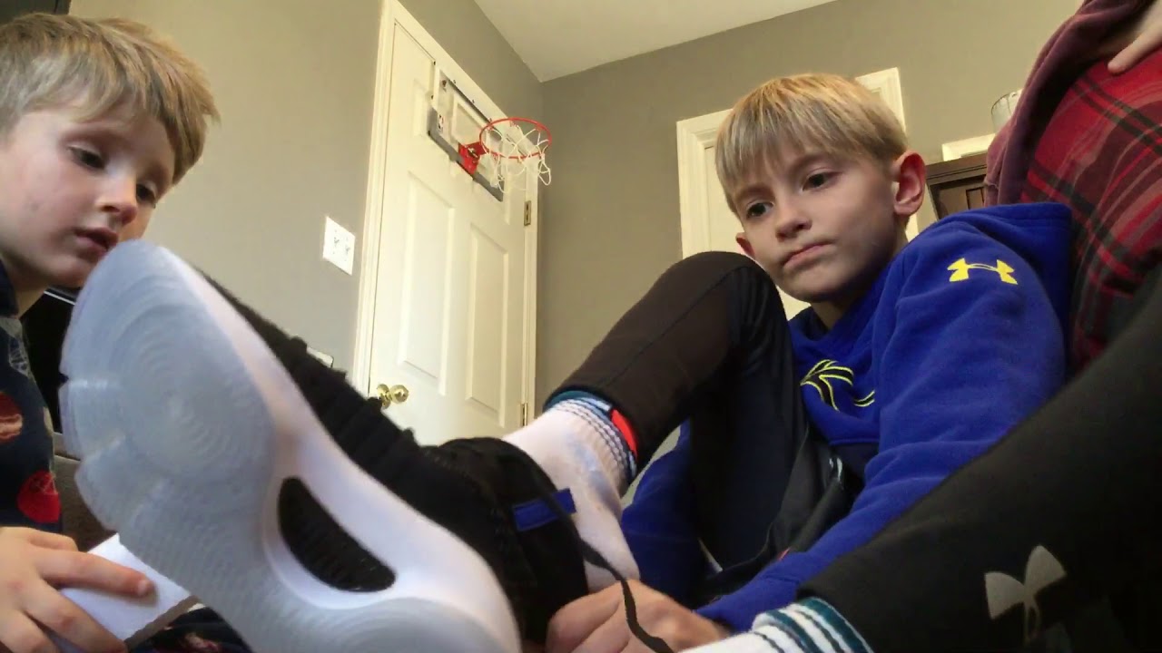 The Most Lit Curry 4 Unboxing Youtube