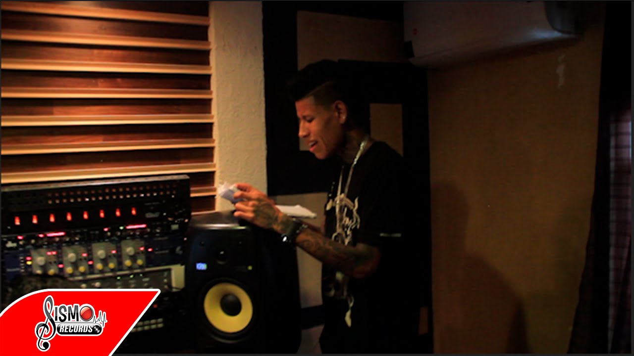 Qba El Malo Del Cuento Grabando En El Estudio Youtube