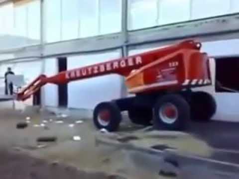 Operator Ejected From Boom Lift Youtube