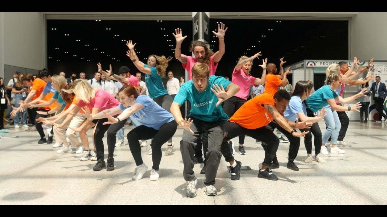 Insane Flash Mob Dance Off Youtube