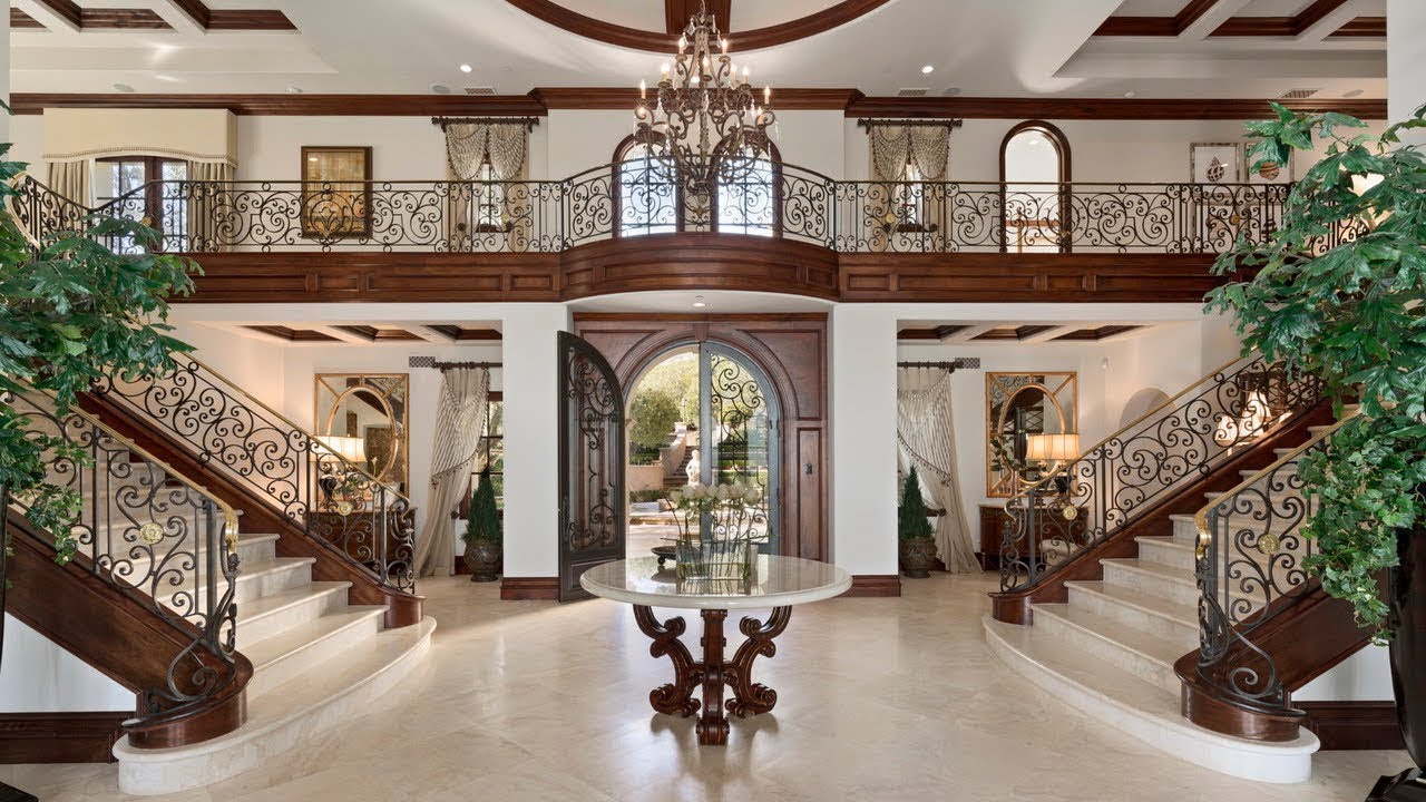 Inside 25 100 000 Mediterranean Inspired Mansion In Southern