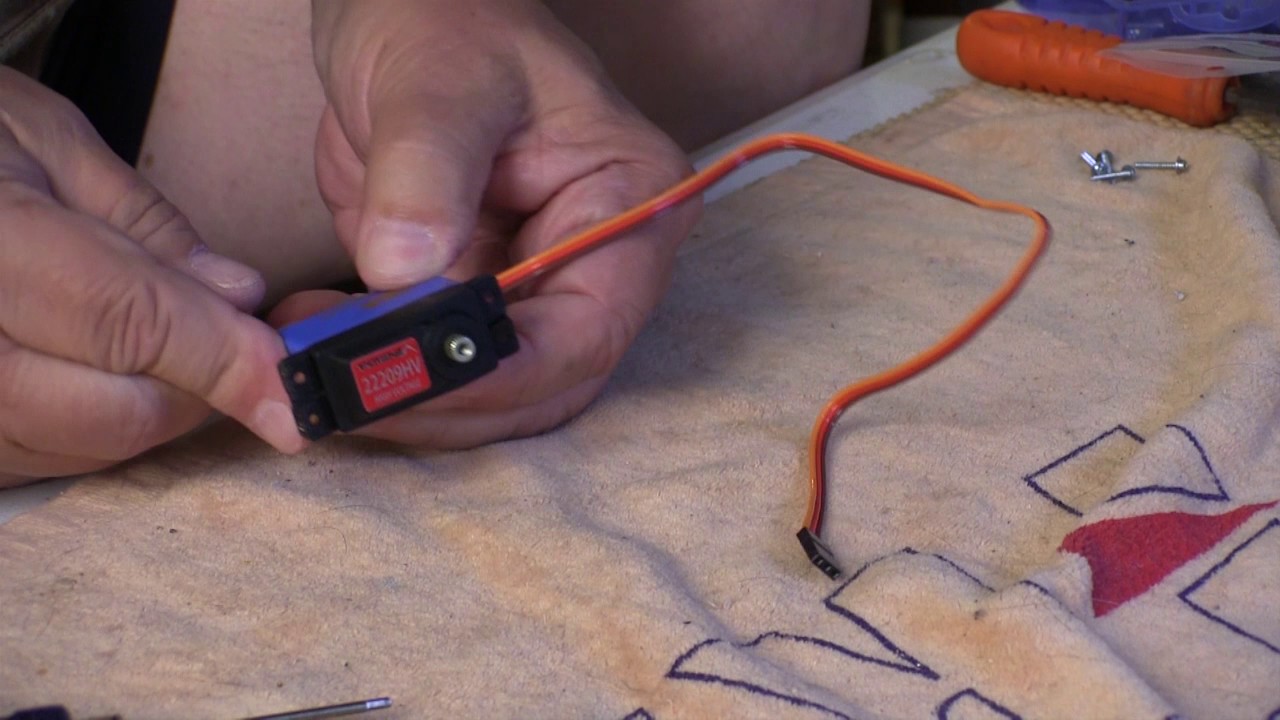 Installing Servos Youtube