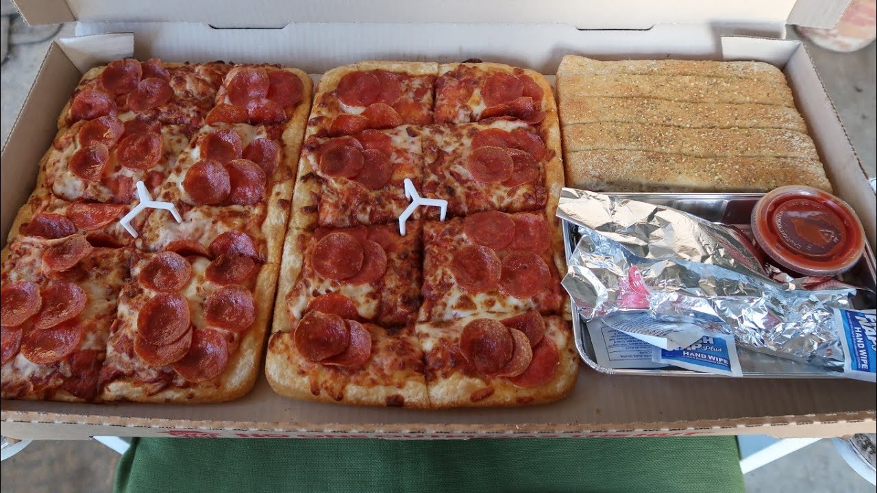 Pizza Hut S Big Dinner Box Food Review Taste Test Youtube