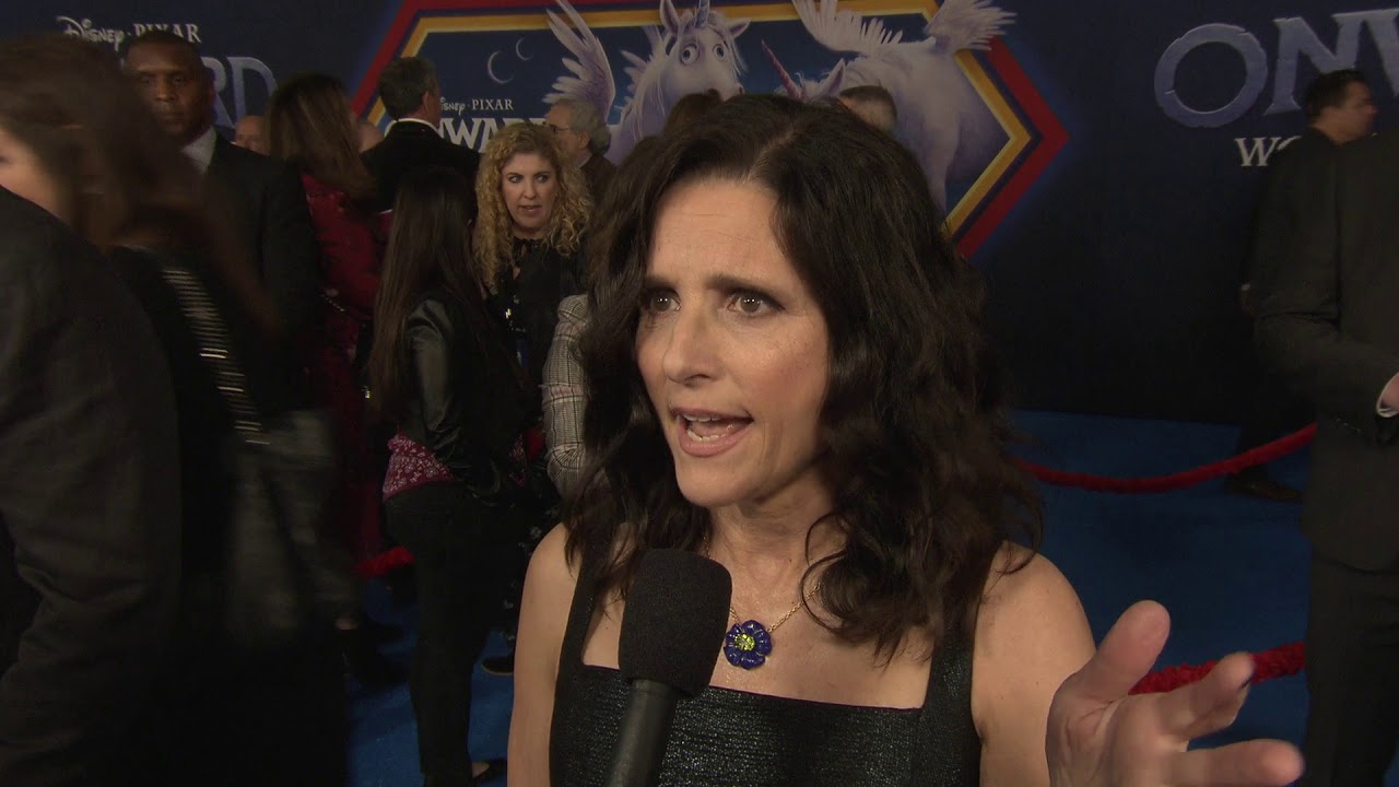 Disney Pixar S Onward An Interview With Julia Louis Dreyfus Youtube