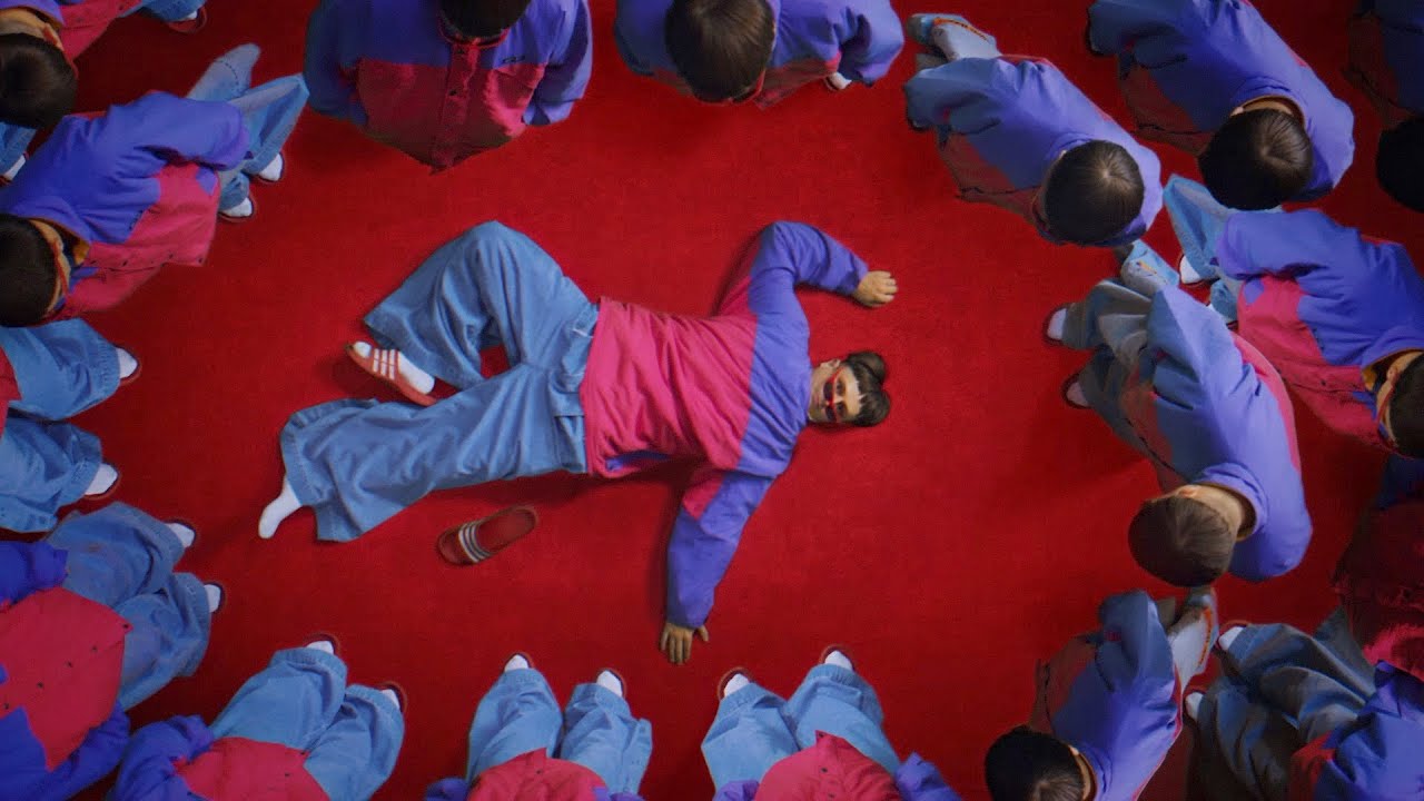 Oliver Tree Life Goes On Music Video Youtube