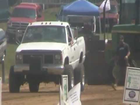 Under Construction Pulling Team Virginia Il Truck Pull 2012 Youtube