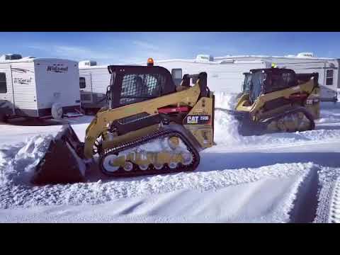 Cat 259d Skid Steers Pushing Snow Youtube