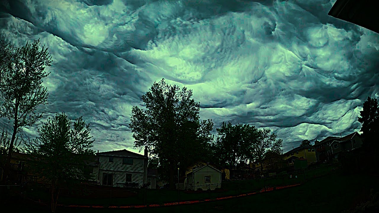 Hypnotic Asperatus Mammatus Clouds Over Nebraska Time Lapse April