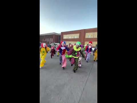 100 Clowns Chased Me Clown School Shorts Youtube