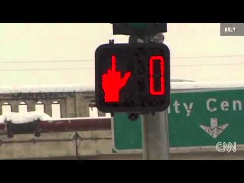 Crosswalk Signal Gives A Middle Finger Spokane Washington Youtube