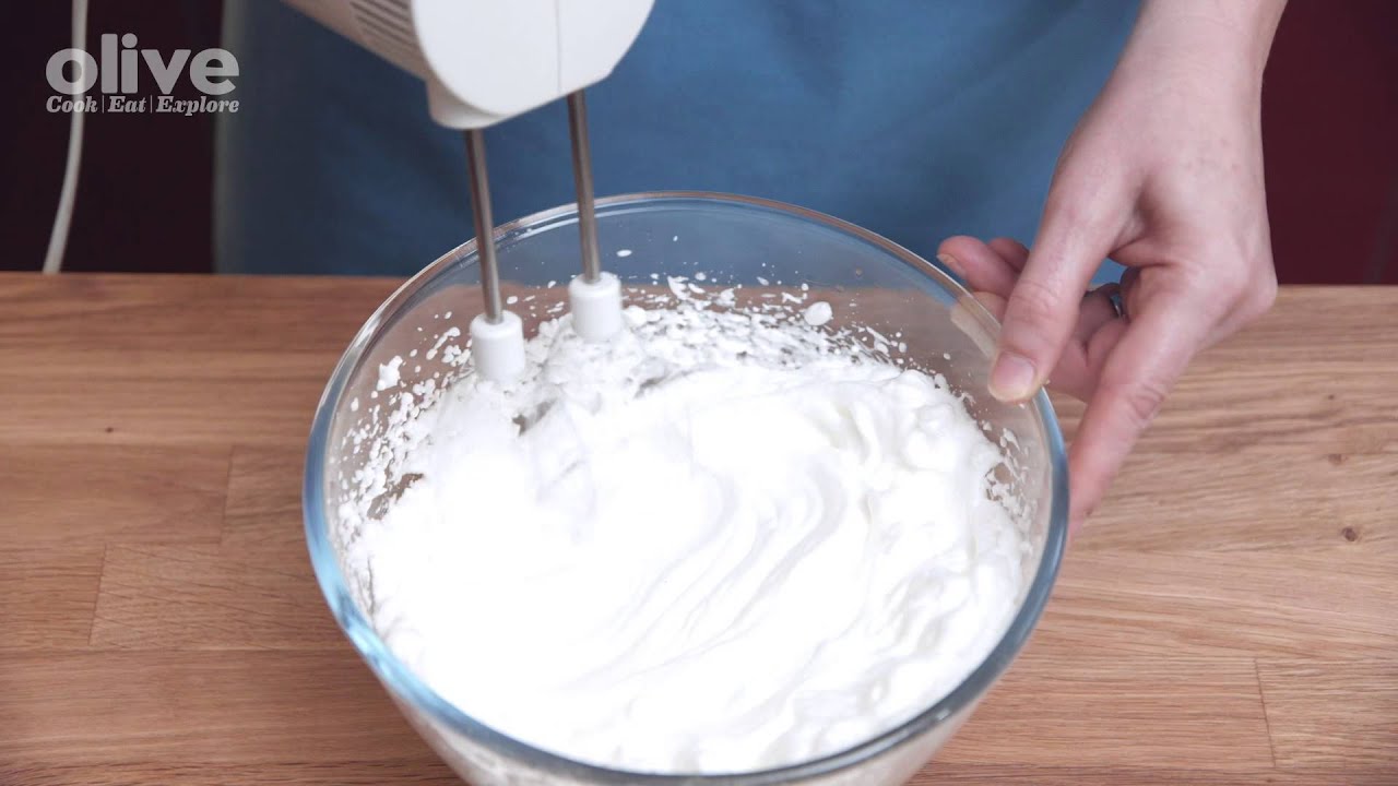 How To Beat Egg Whites To Stiff Peaks Youtube