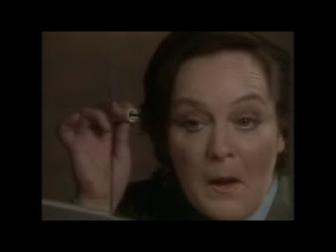 100 Iconic Moments Of Prisoner Cell Block H No 47 Bea S Final Escape