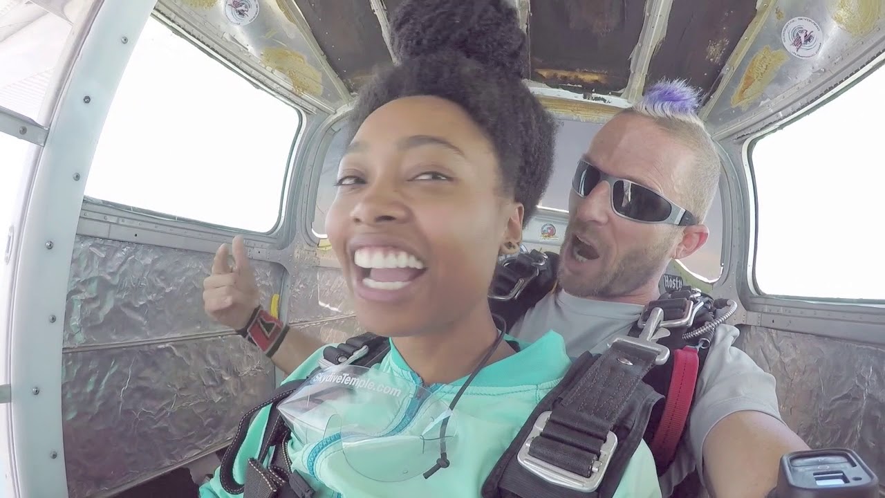 Tee S Full First Skydive At Skydive Temple She Was Epic Youtube