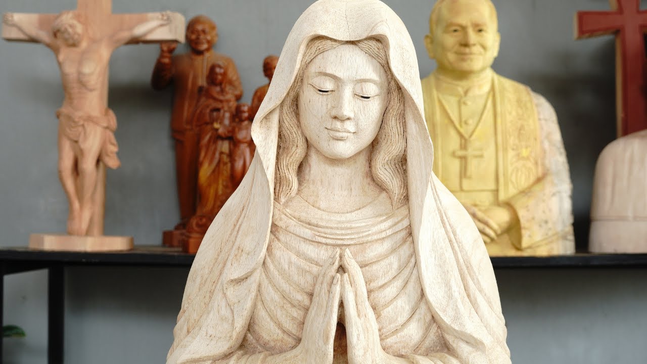 Craftsman Carving Wooden Statue Of Virgin Mary Youtube