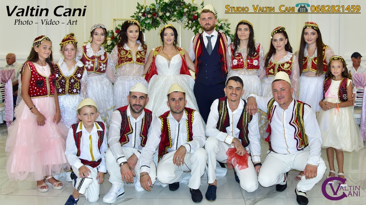 Valle E Bukur Me Veshje Tradicionale Dasma Shqiptare 2022 Valtin Cani
